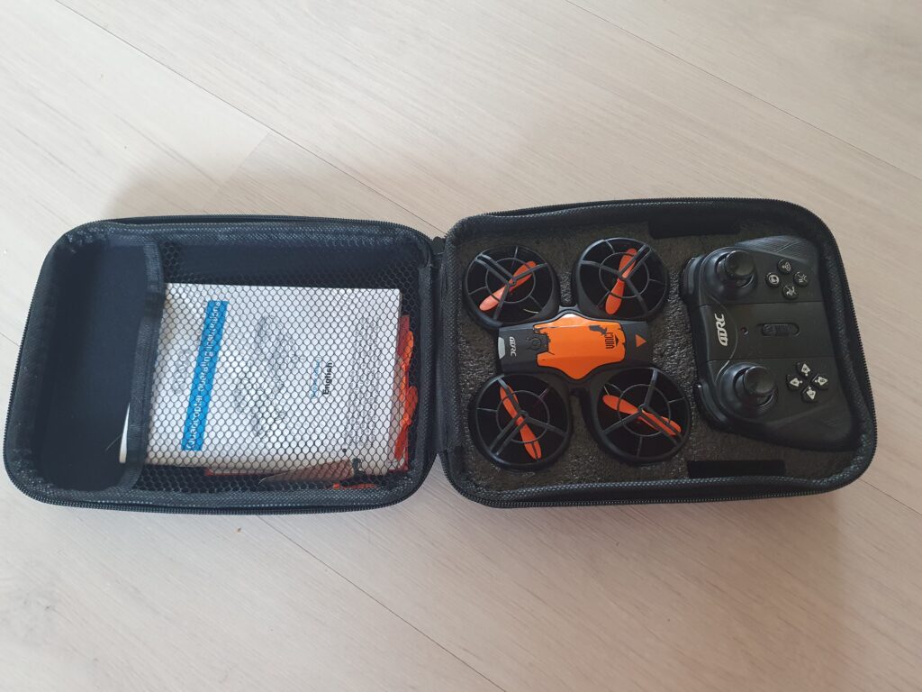 Väike laste droon on üllatavalt vastupidav - rctoys.ee